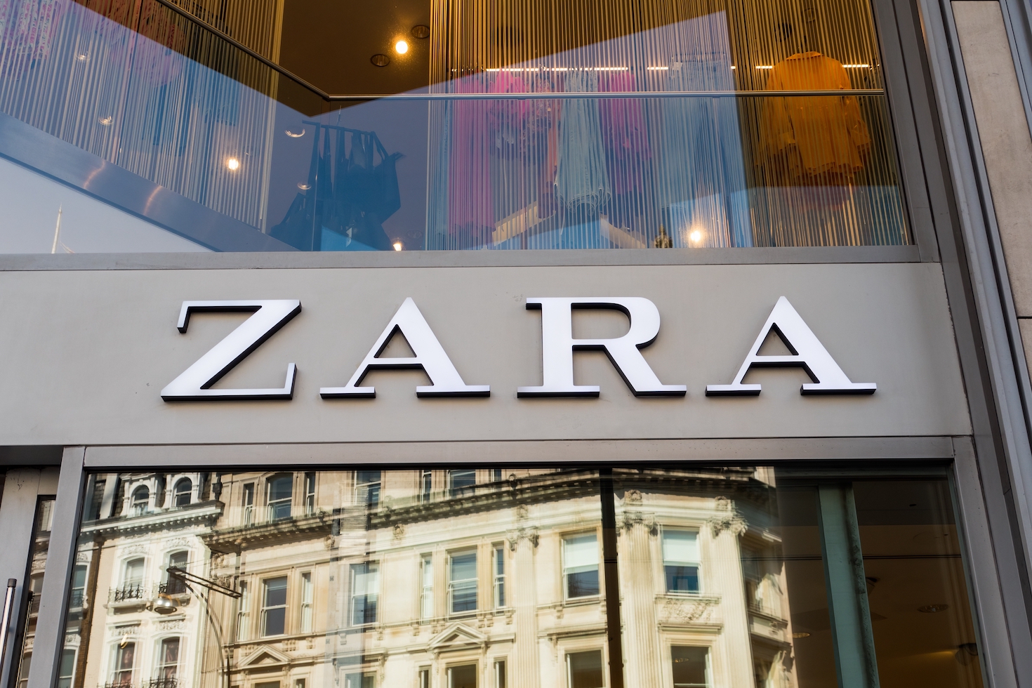 Zara owner announces commitment to halve emissions by 2030 - ES ...